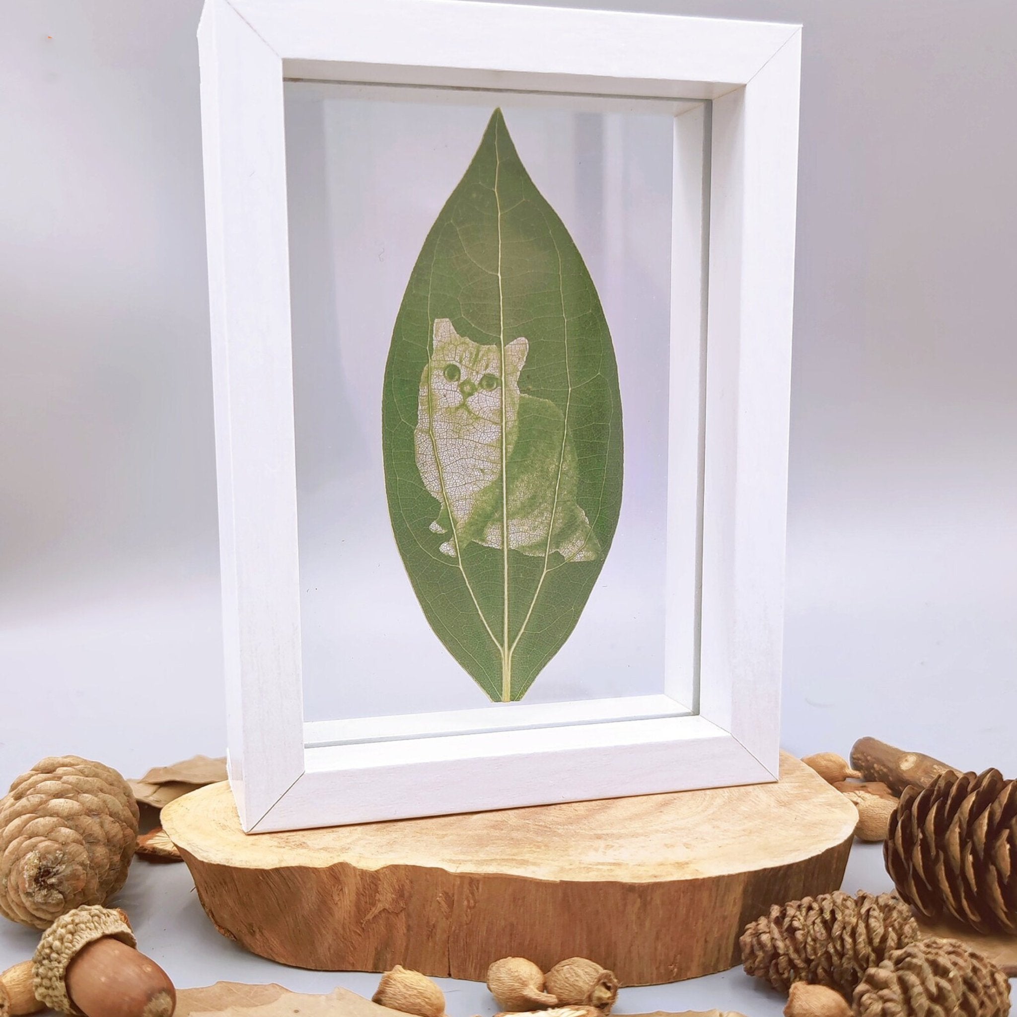 Customized Leaf Engraving Photo Frame-Unique Keepsake Gift – Dreamy Custom