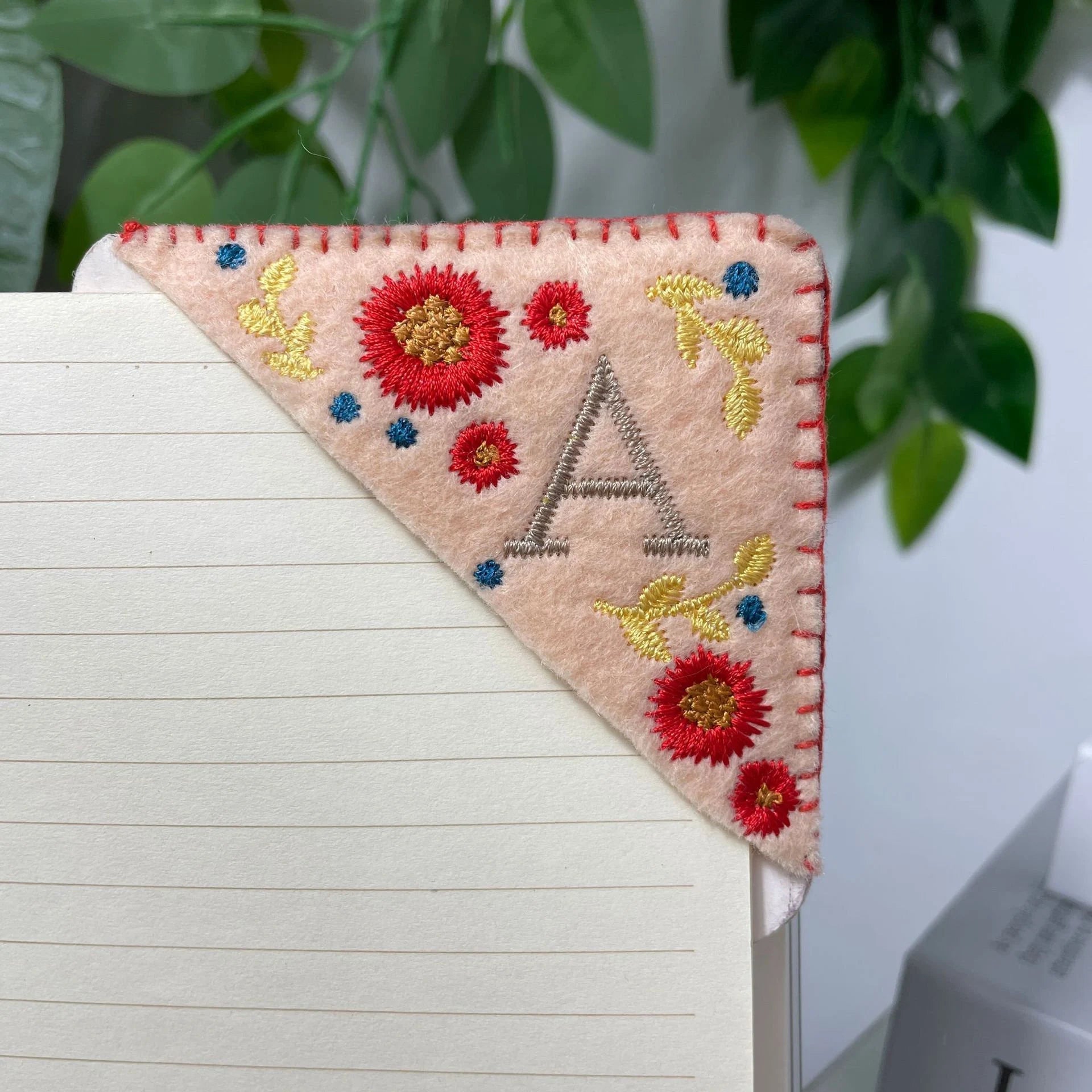 Handmade Embroidery Felt Bookmarks - Dreamy Custom
