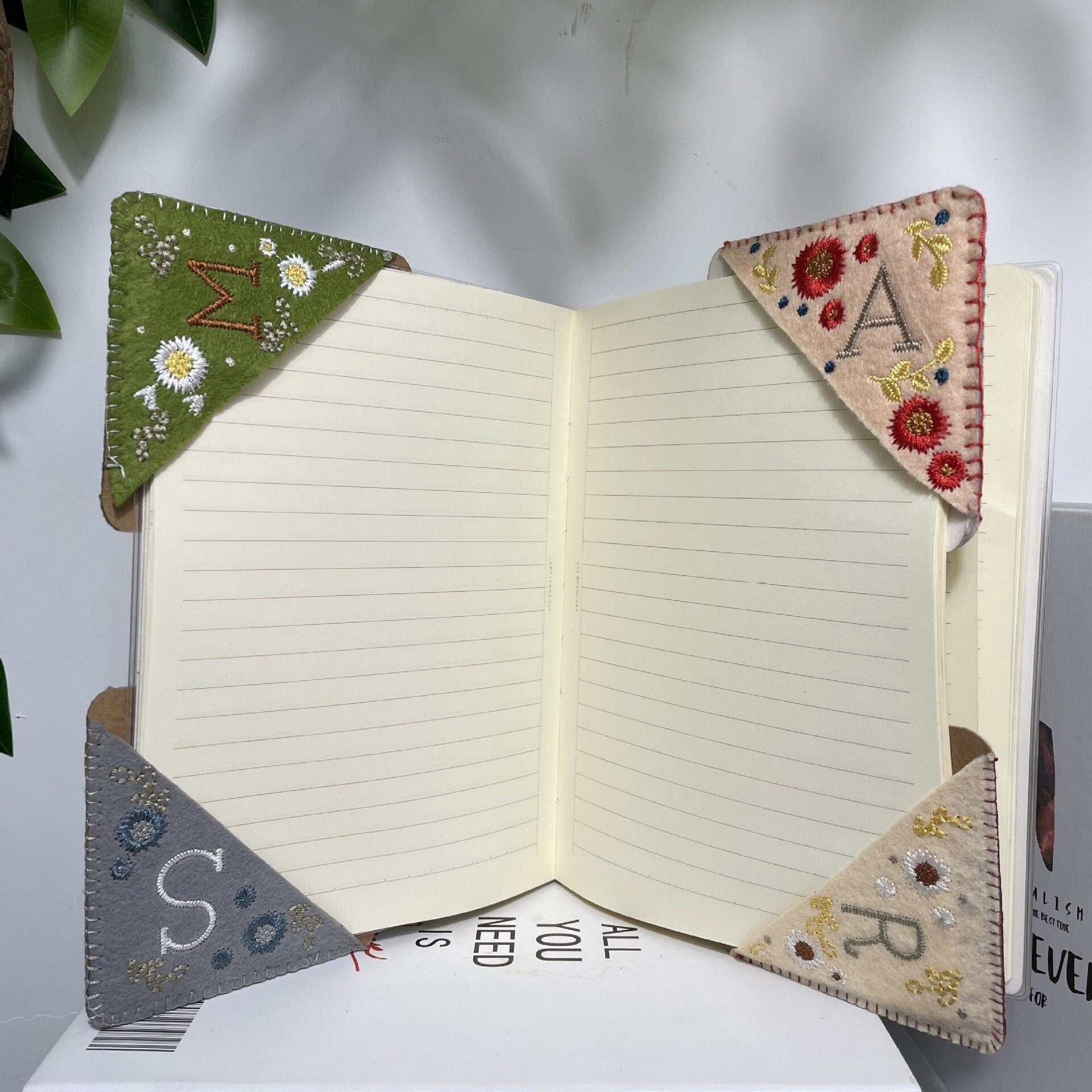 Handmade Embroidery Felt Bookmarks - Dreamy Custom